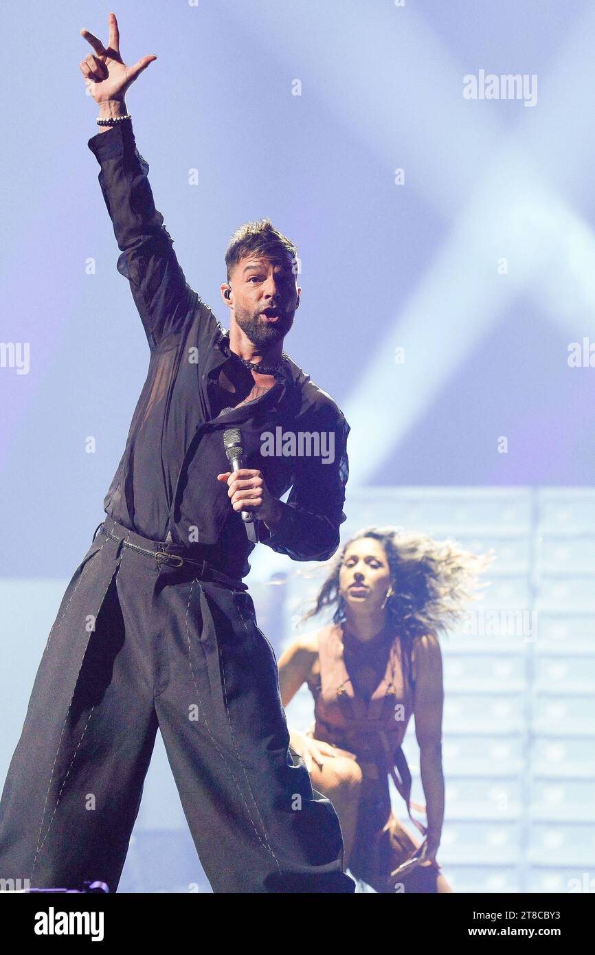 Enrique Iglesias, Pitbull, Ricky Martin: The Trilogy Tour November 17 ...