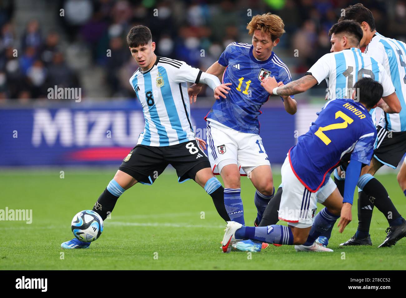 IAI Stadium Nihondaira, Shizuoka, Japan. 18th Nov, 2023. (L to R) Bruno ...