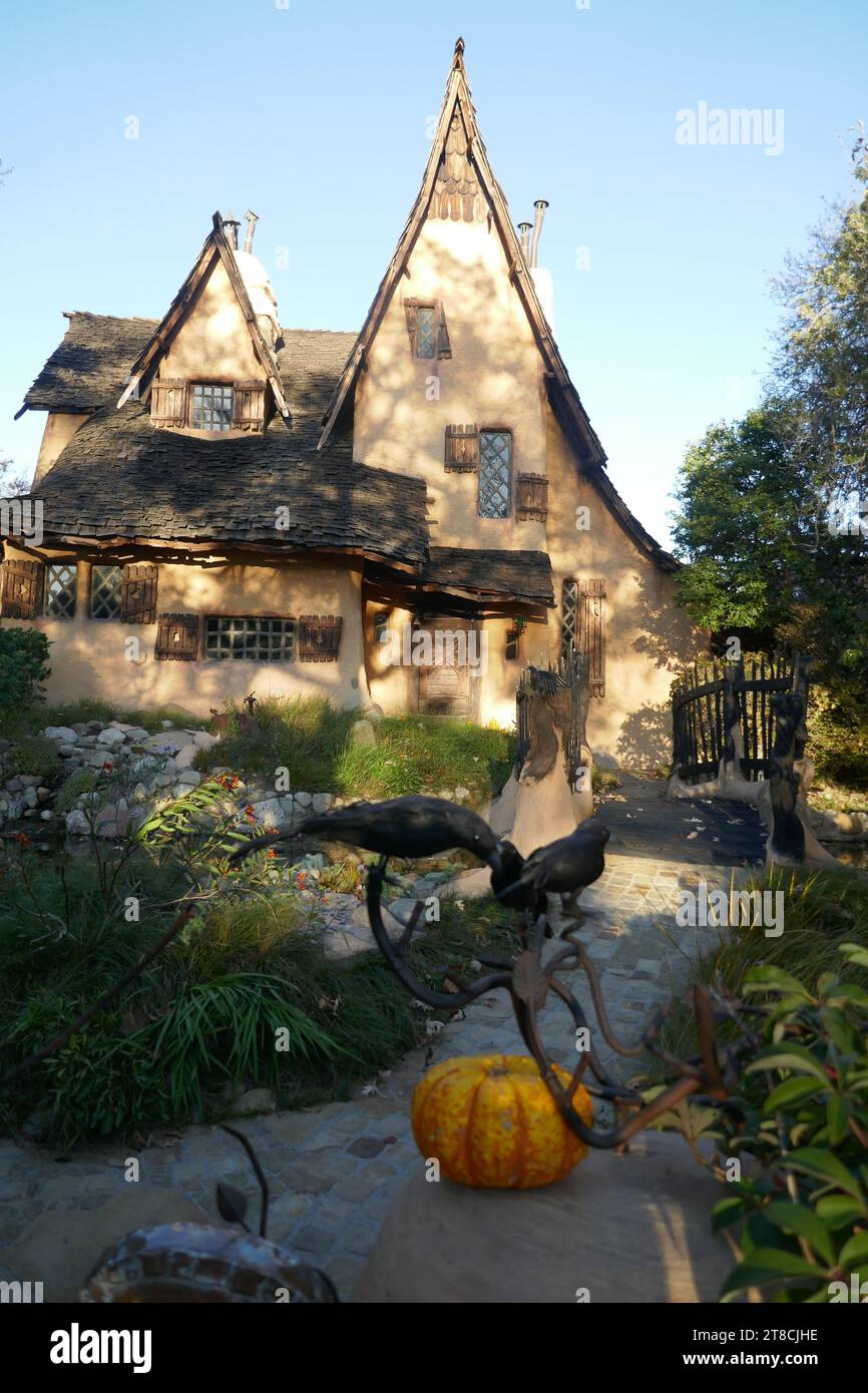 Beverly Hills, California, USA 19th November 2023 A general view of ...