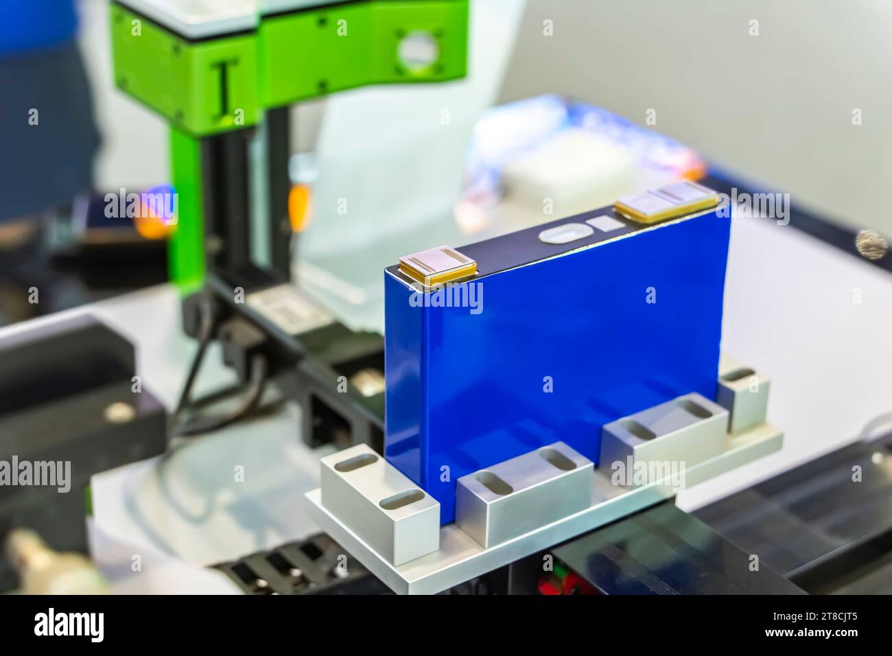 Lithium ion industrial high current batteries cutting laser in working ...