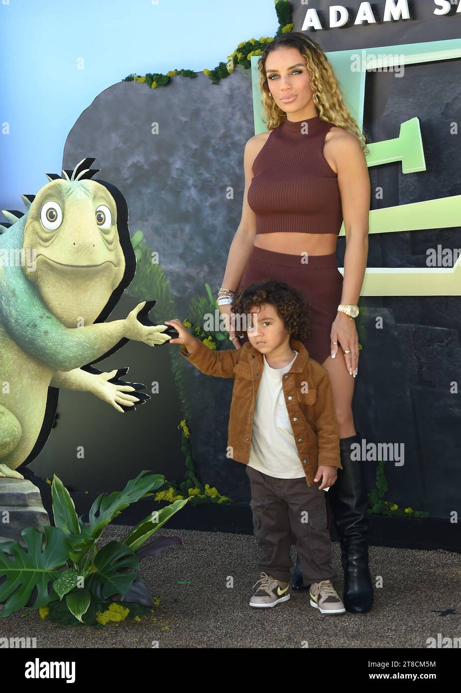 Westwood, USA. 19th Nov, 2023. Jenna Frumes and Jason King arriving at ...