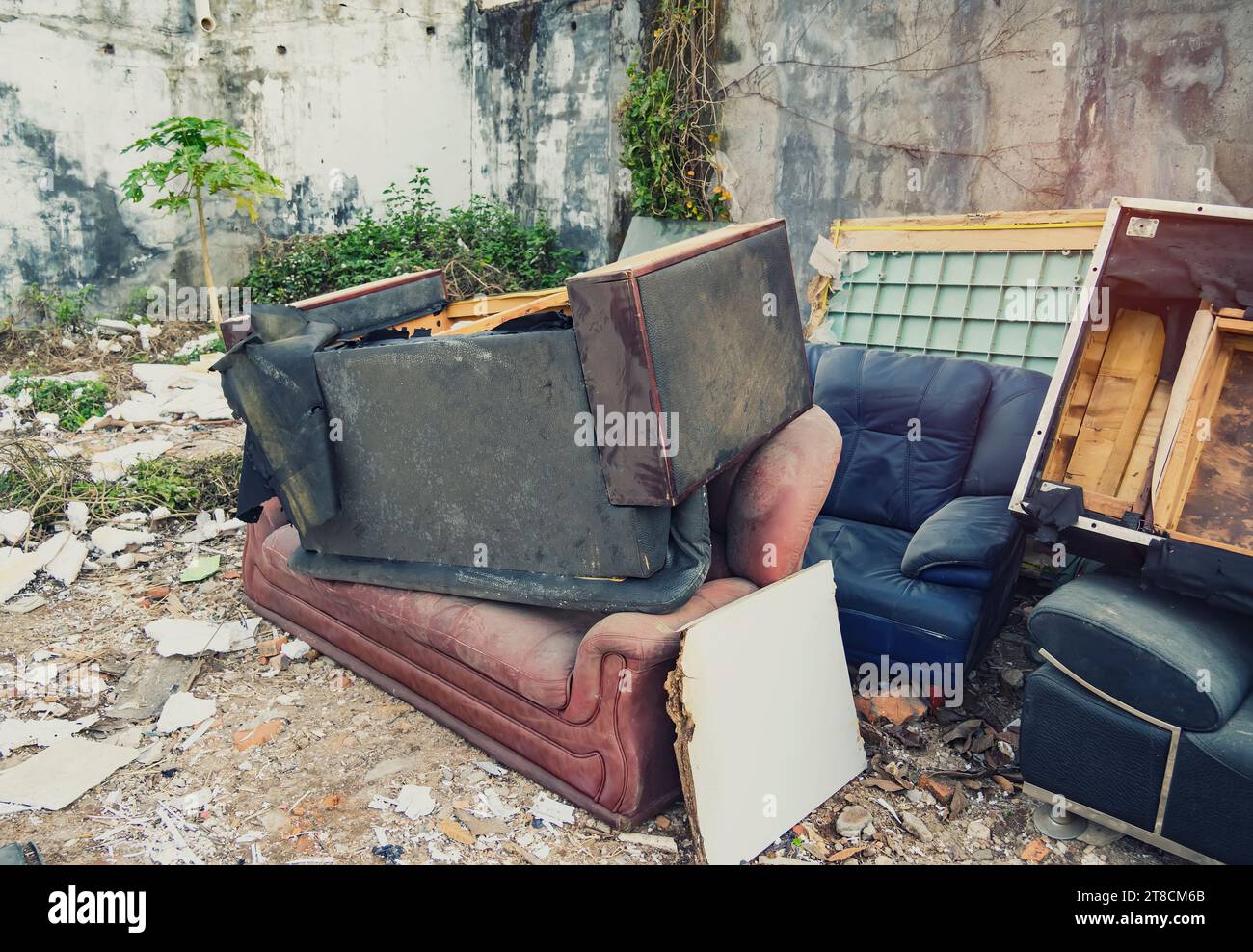 Big pile old broken furniture hi-res stock photography and images - Alamy