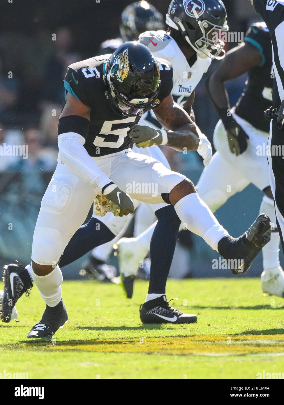 Jacksonville, FL, USA. 19th Nov, 2023. Jacksonville Jaguars safety ...