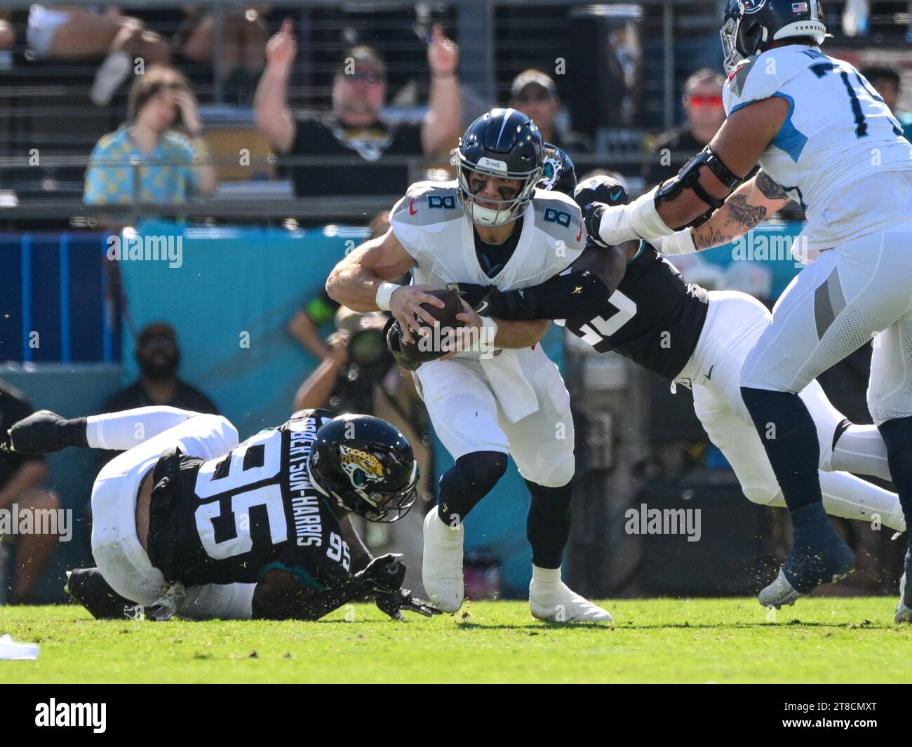 Jacksonville, FL, USA. 19th Nov, 2023. Tennessee Titans quarterback ...