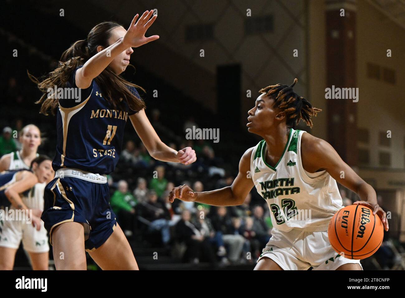 North Dakota Fighting Hawks guard Rakiyah Beal (22) drives to the ...