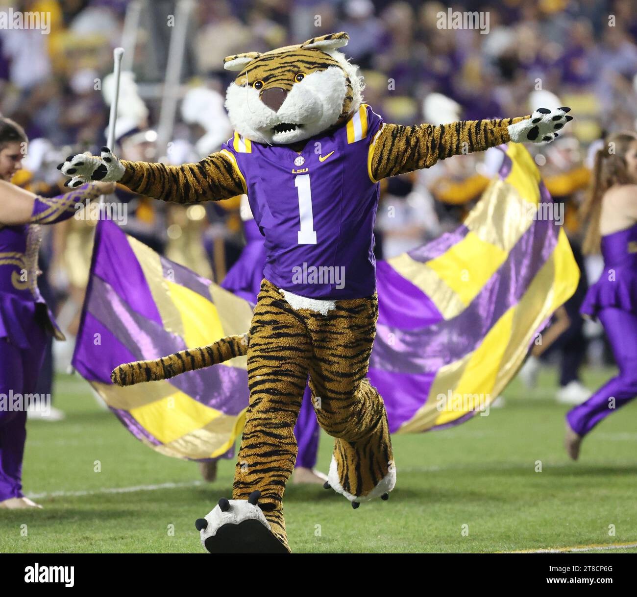 Baton Rouge, USA. 18th Nov, 2023. LSU Tigers mascot Mike the Tiger runs ...