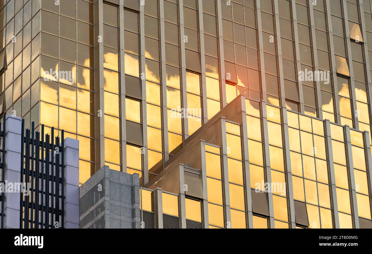 Golden glass windows hi-res stock photography and images - Alamy