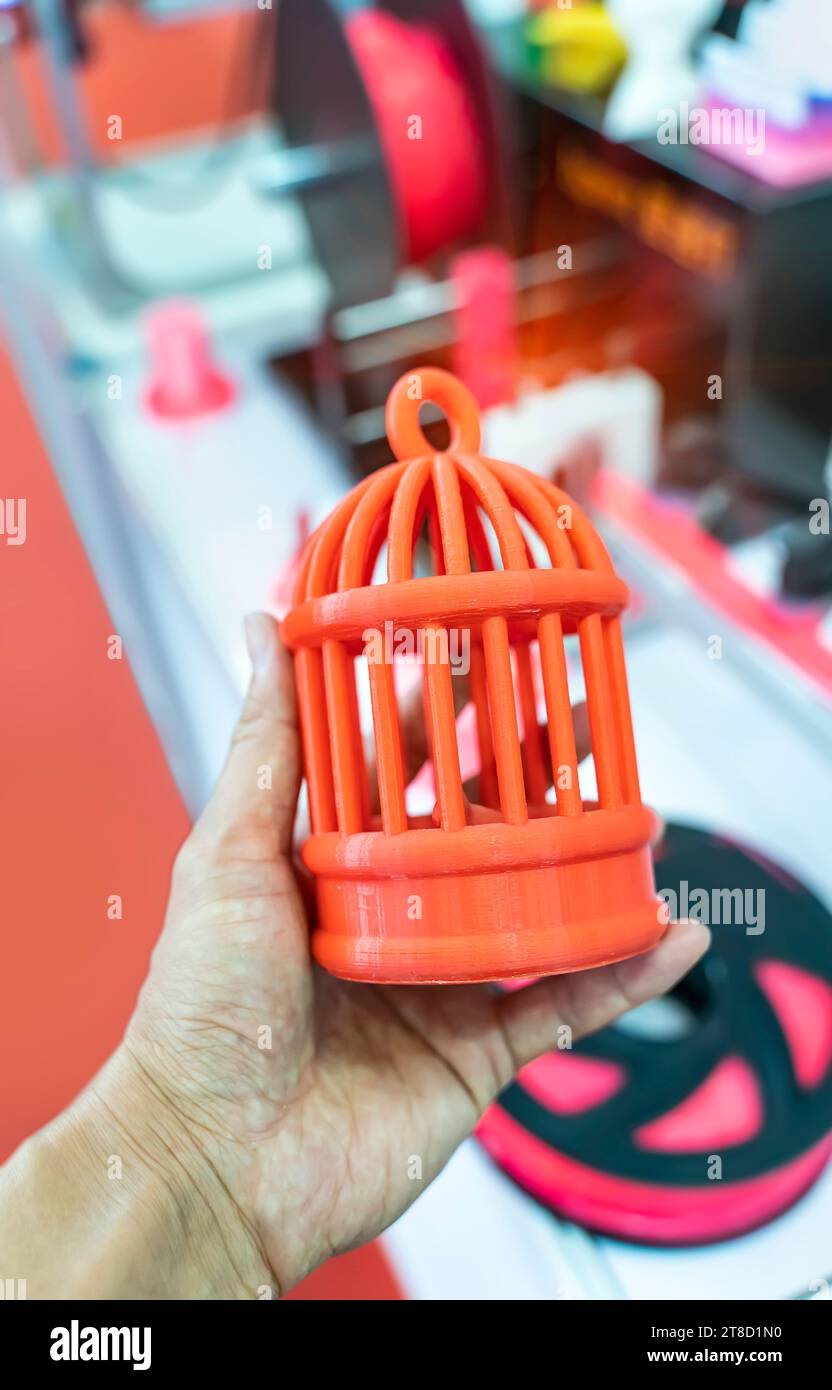 3d printed plastic hand hi-res stock photography and images - Alamy