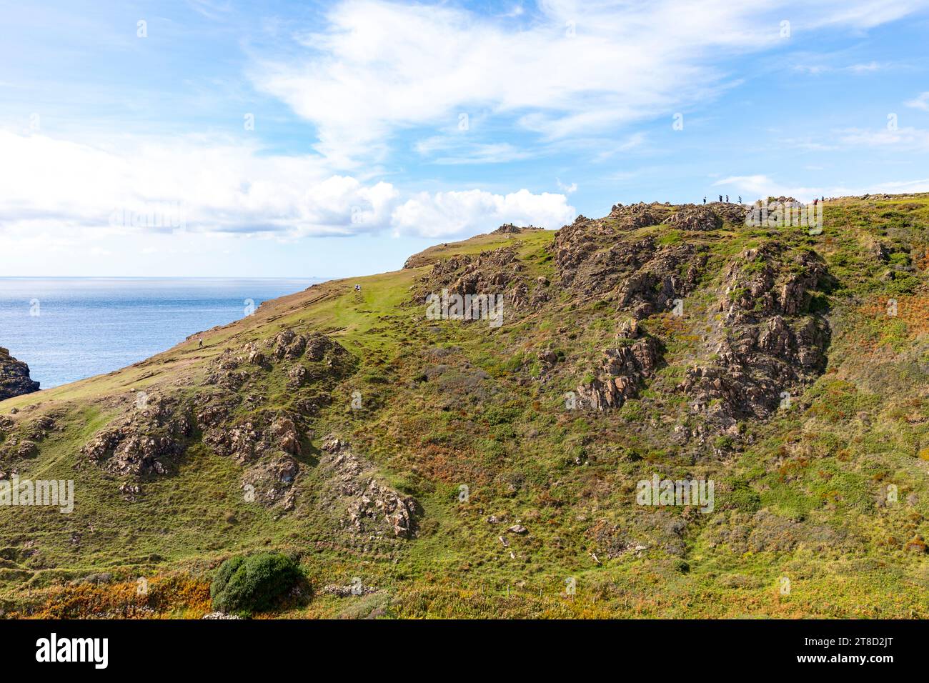 Kynance Cove, Cornish coastline and area of outstanding natural beauty ...