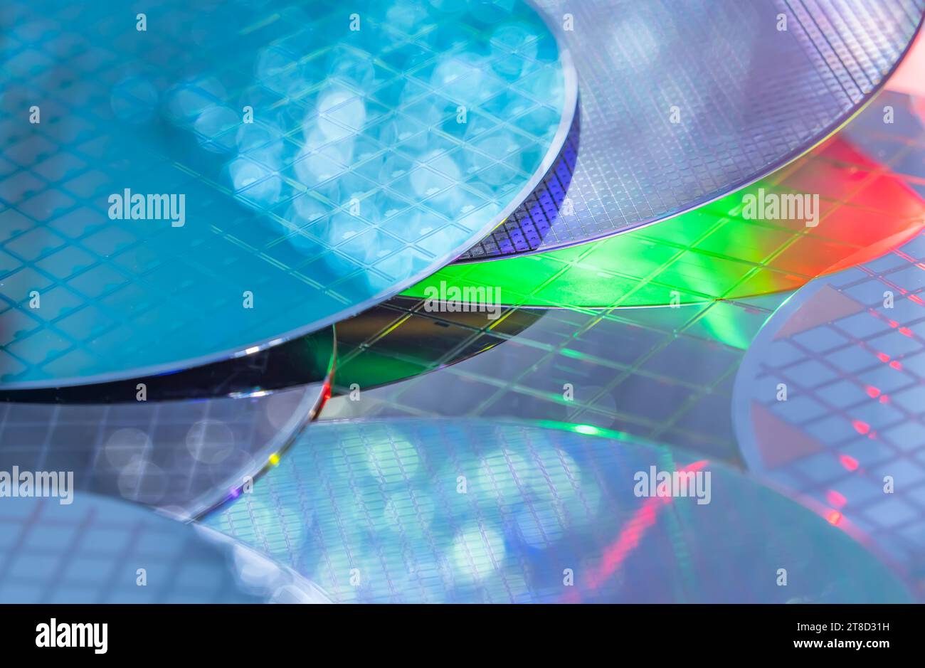 Silicon wafer surface hi-res stock photography and images - Alamy