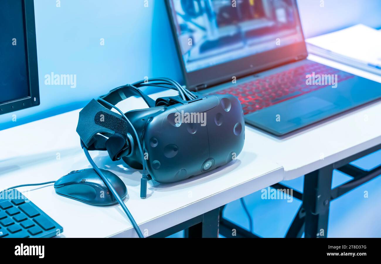 Vr devices hi-res stock photography and images - Alamy