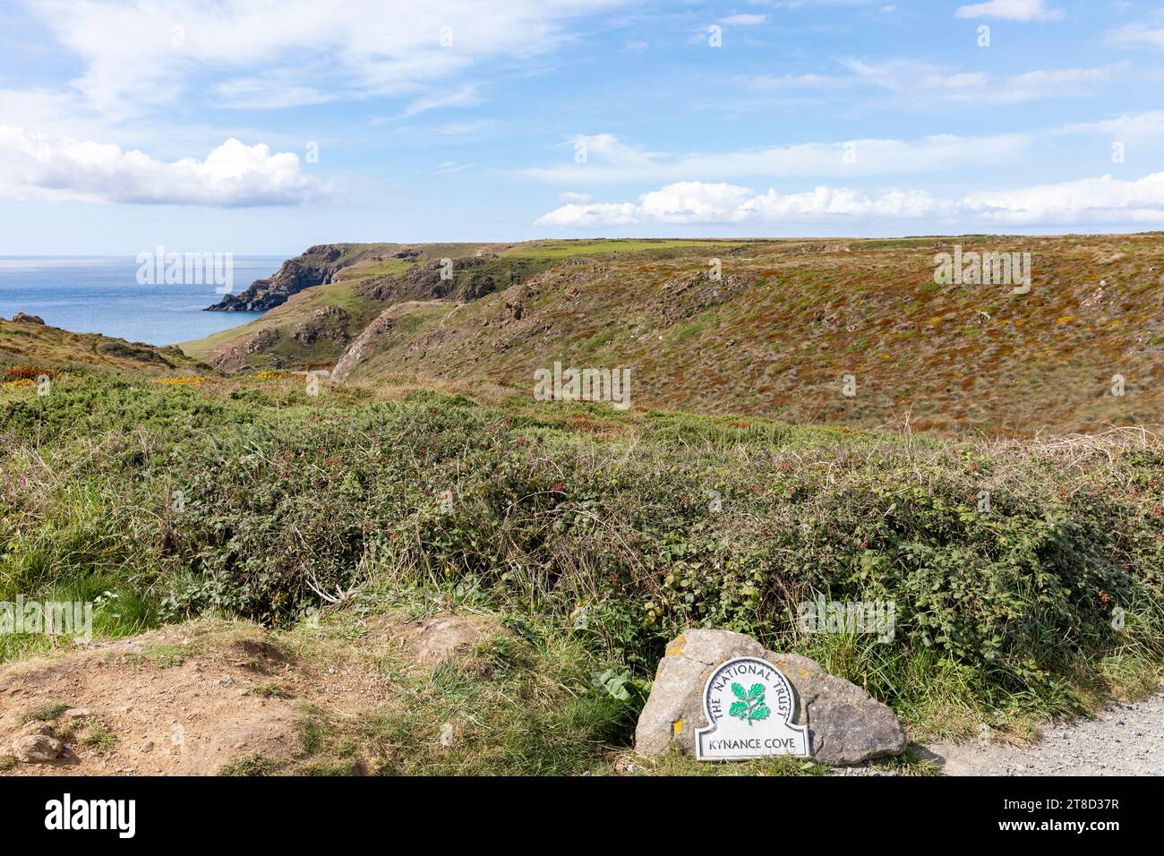 Kynance Cove Cornwall, landscape around Kynance Cove and national trust ...
