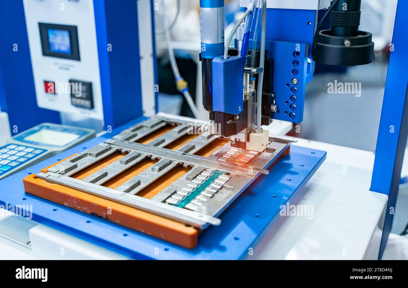 automatic holding glue syringe Injection with robotic machine vision ...