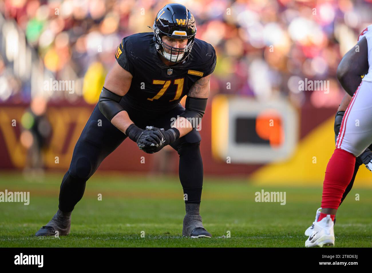 Landover, MD, USA. 19th Nov, 2023. Washington Commanders guard Andrew ...