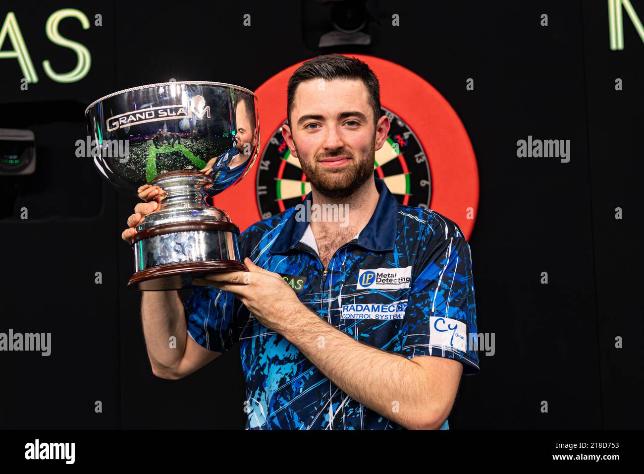 WV Active, Aldersley, Wolverhampton, UK. 19th Nov, 2023. 2023 PDC Grand ...