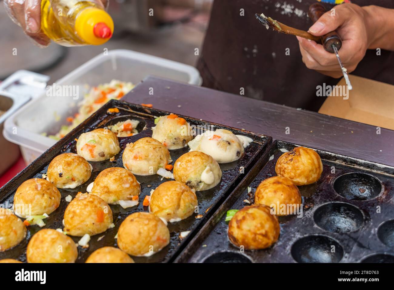 Octopus ball on hot hi-res stock photography and images - Alamy