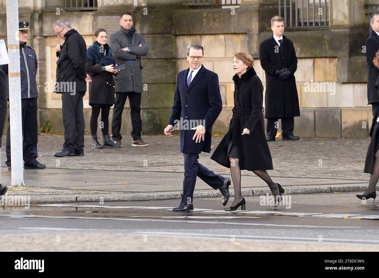 Prinz Daniel von Schweden und Elke Büdenbender bei der ...