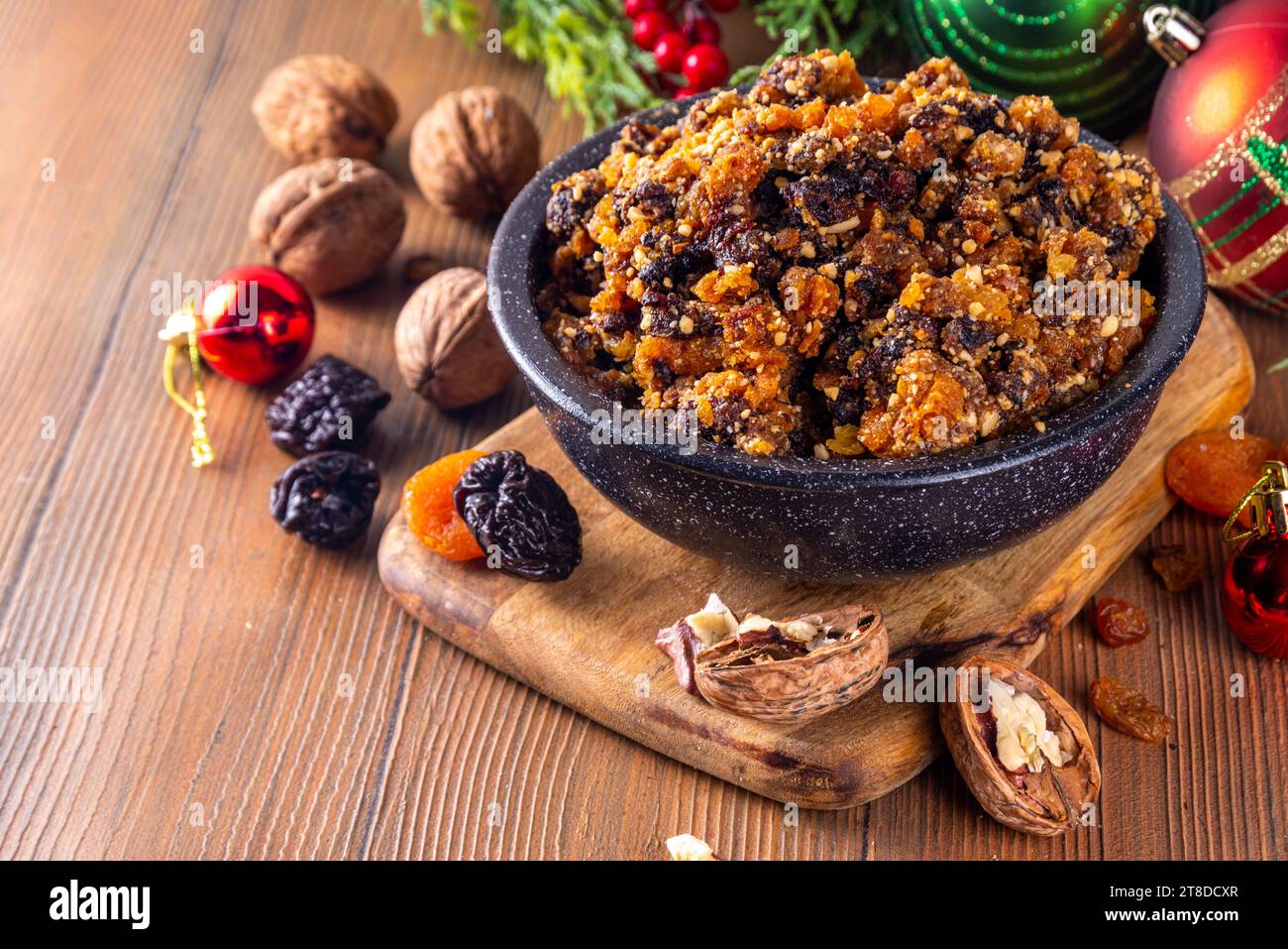 Homemade Christmas sweet mincemeat bowl, dried fruit mince meat for ...