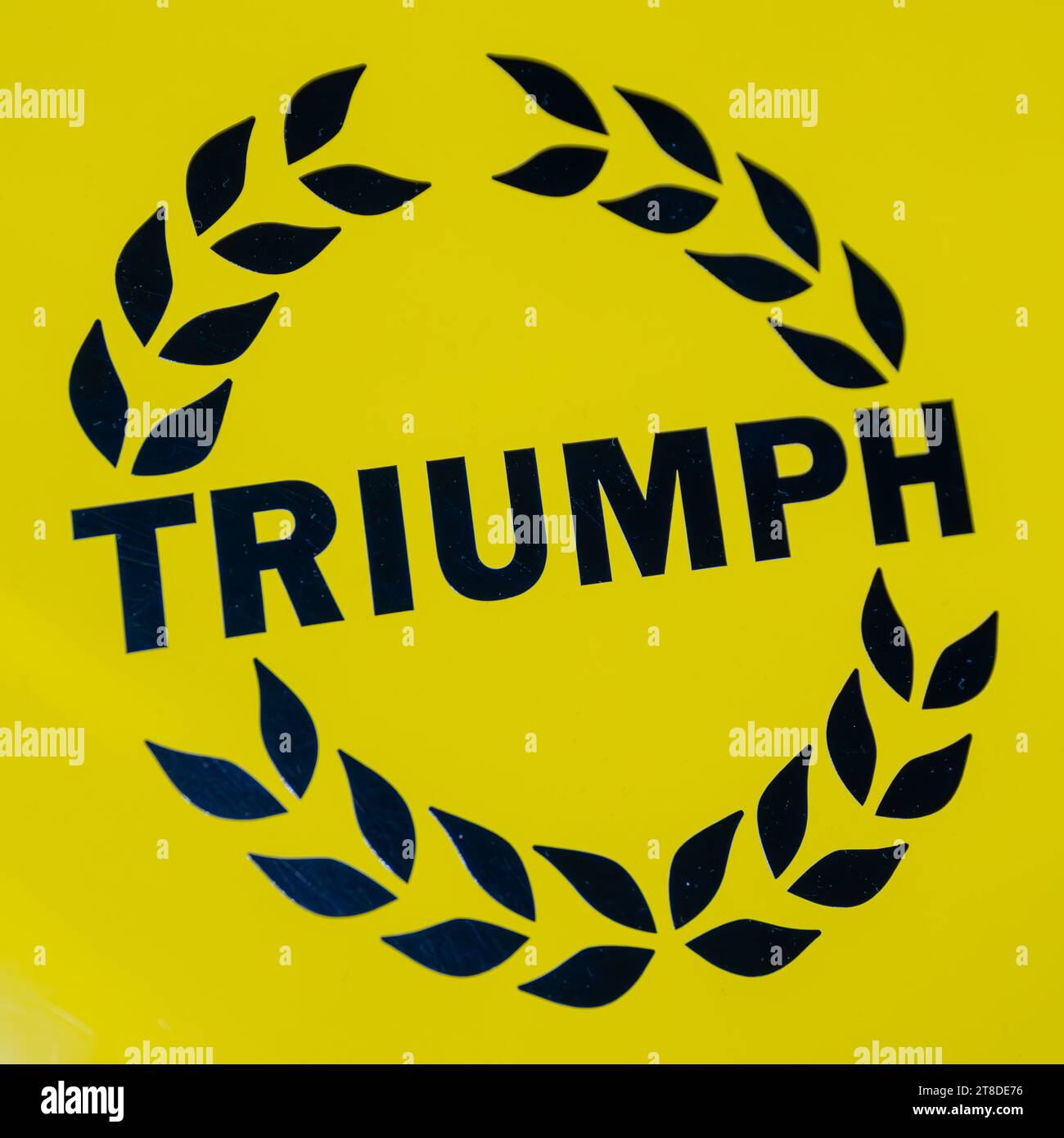 A Triumph TR7 / TR8 bonnet badge Stock Photo - Alamy