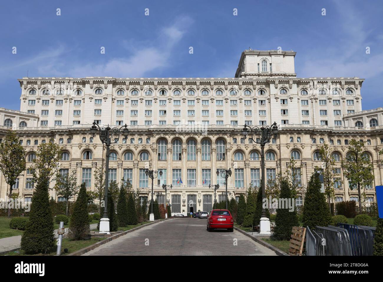 Palace of Parliament (Palatul Parlamentului) south side, Civic Centre ...