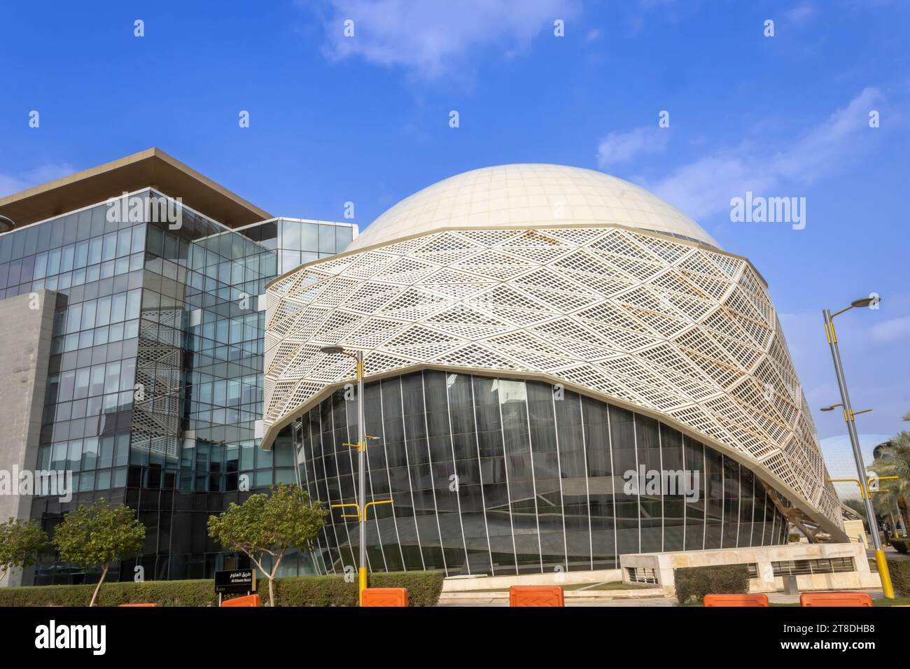 Riyadh famous buildings hi-res stock photography and images - Alamy