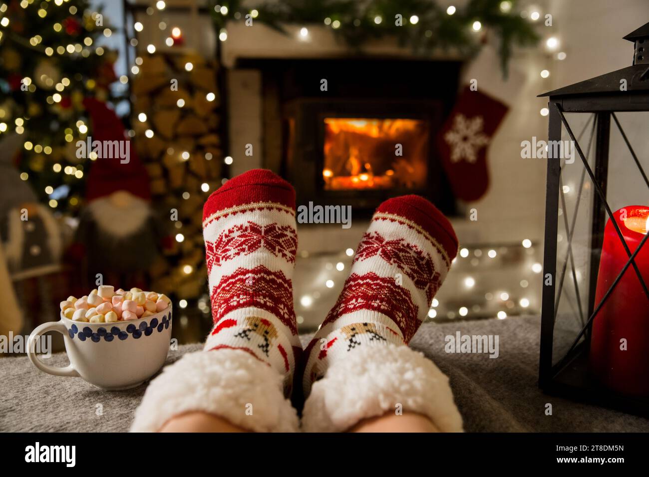 Couple feet fire hi-res stock photography and images - Alamy