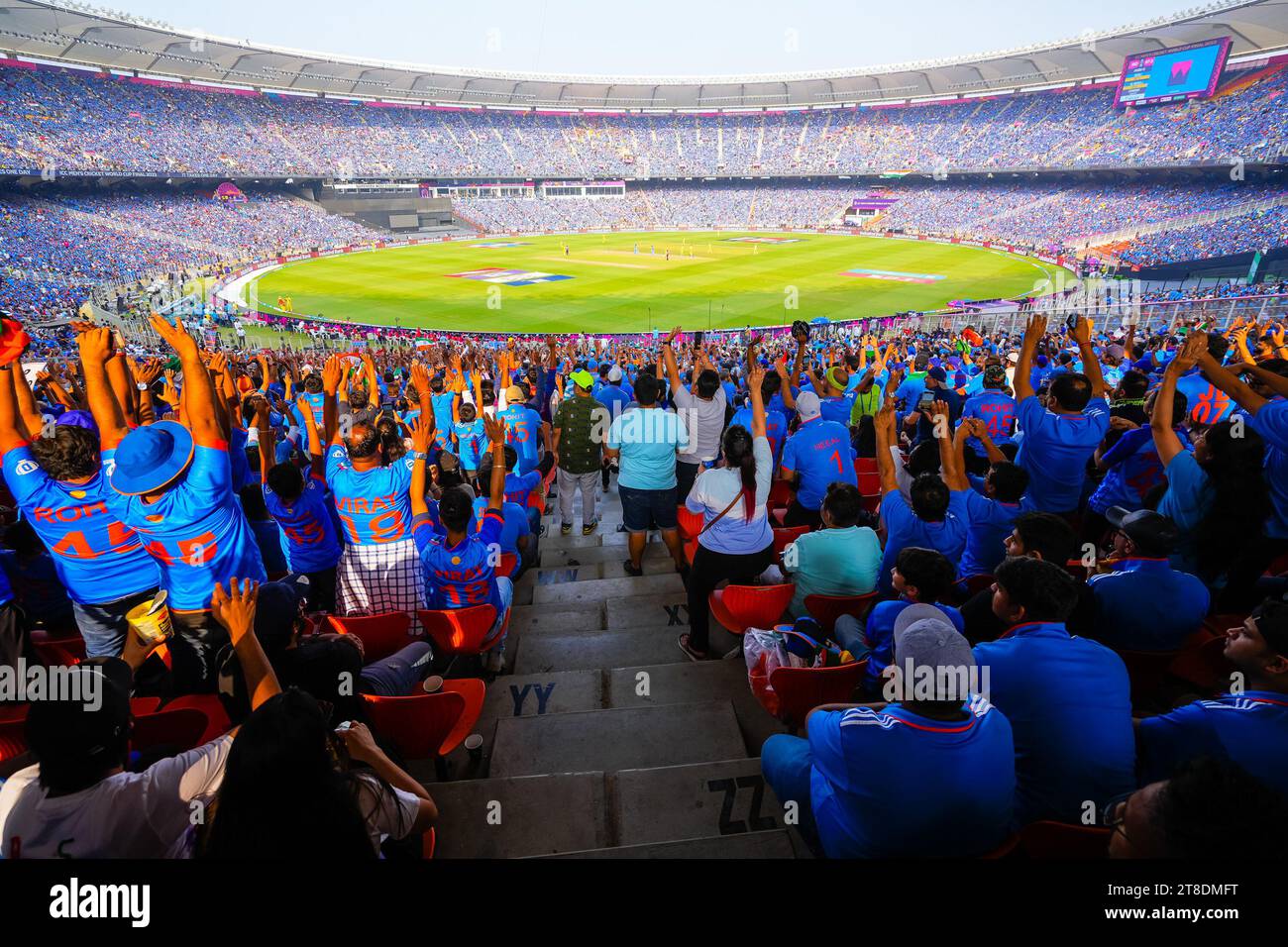 Ahmedabad, Gujarat, India. 19th Nov, 2023. Australian players ...