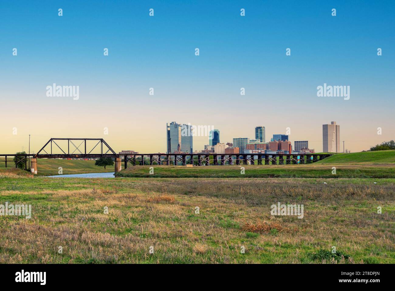Dawn trinity bridge river hi-res stock photography and images - Alamy