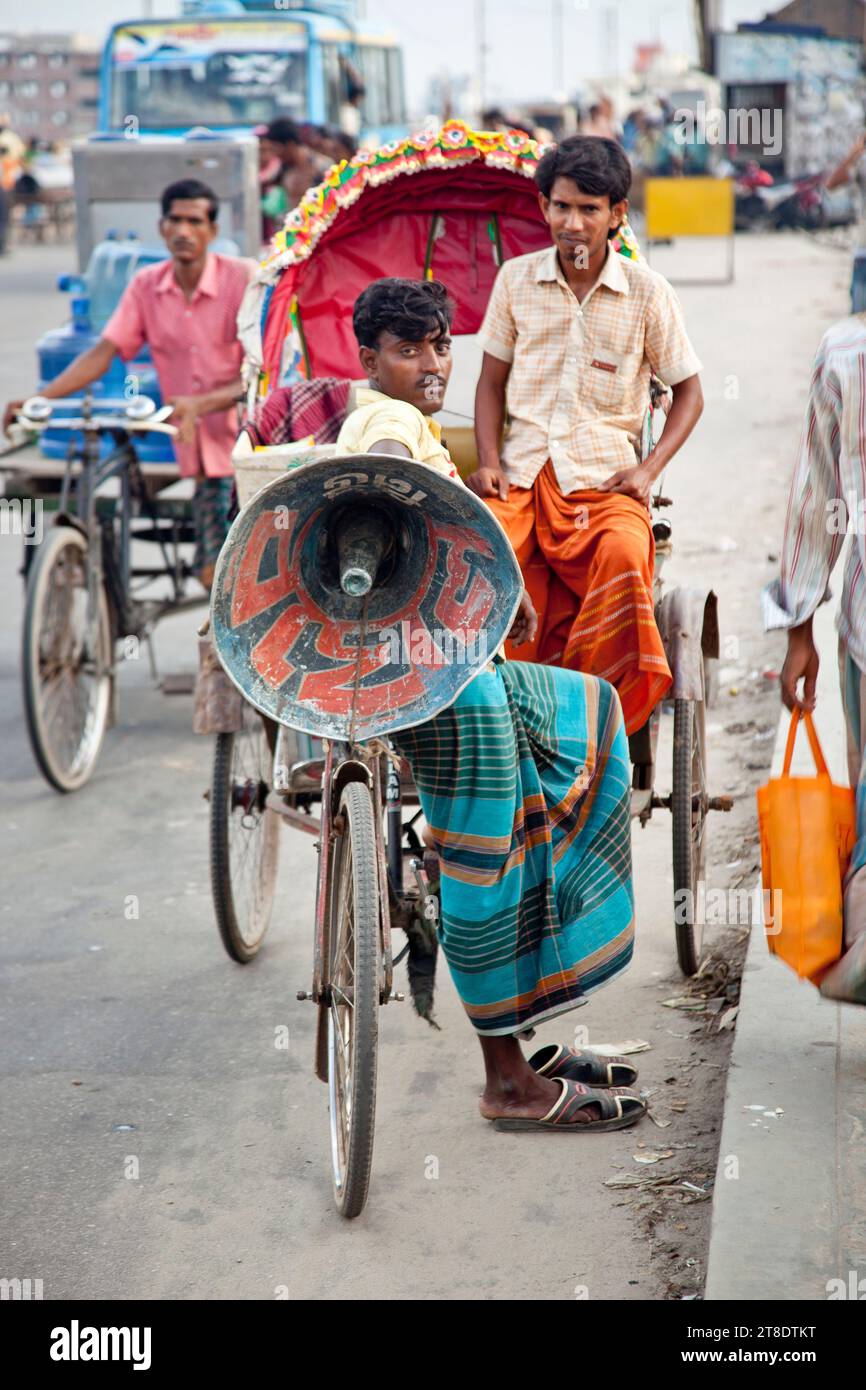 Loudspeaker on a rickshaw in Bangladesh Stock Photo - Alamy