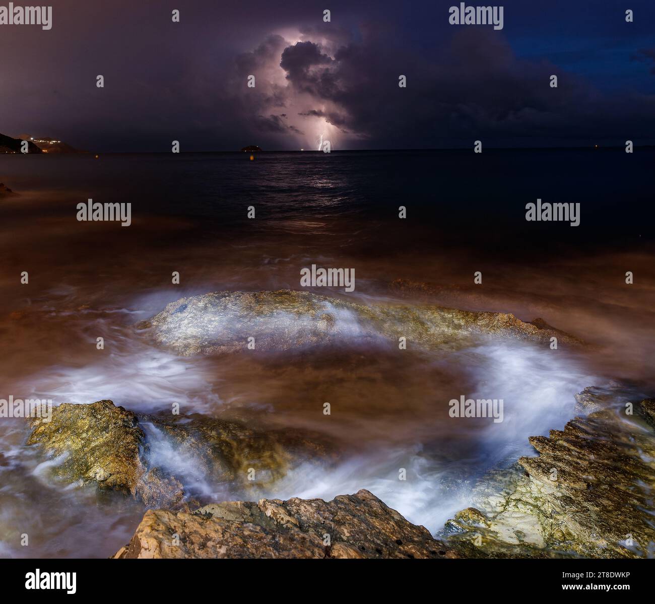 electrical storm on Estudiantes beach in Villajoyosa Stock Photo - Alamy