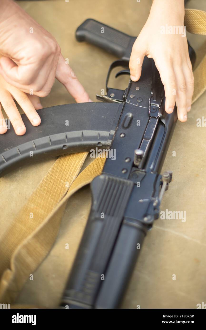 Military training in Russia. Weapons training Stock Photo - Alamy