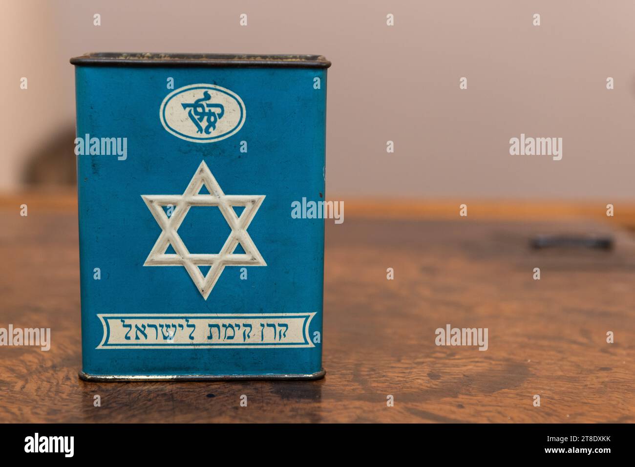 Jewish national fund blue box hi-res stock photography and images - Alamy