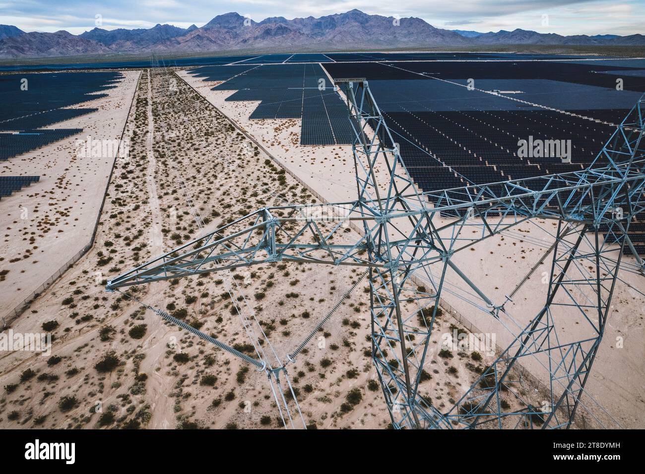 High tension wires hi-res stock photography and images - Alamy