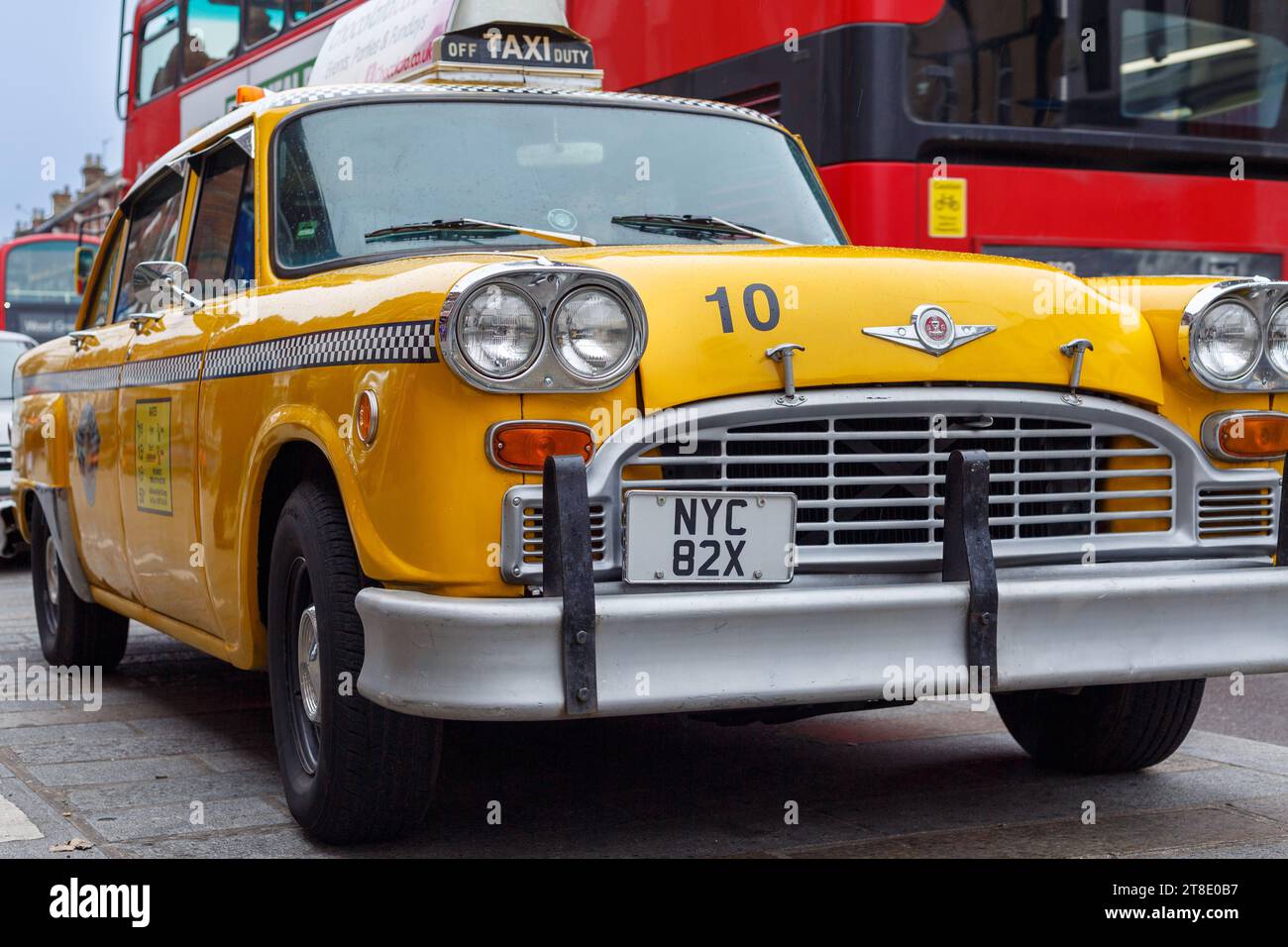 New york taxi 1970s hi-res stock photography and images - Alamy