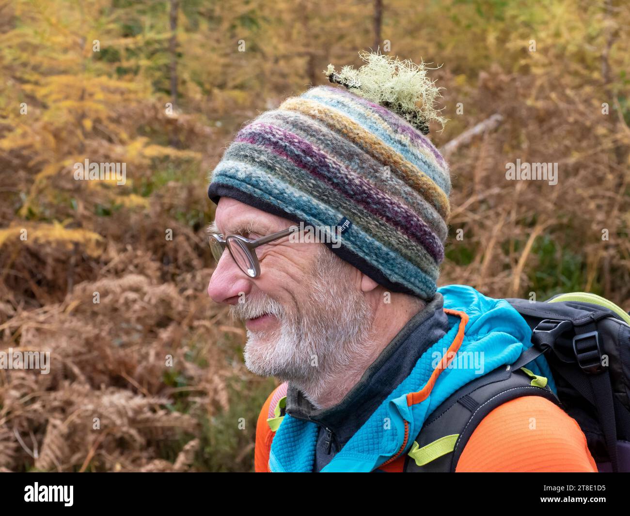 Man wearing wool hat hi-res stock photography and images - Alamy