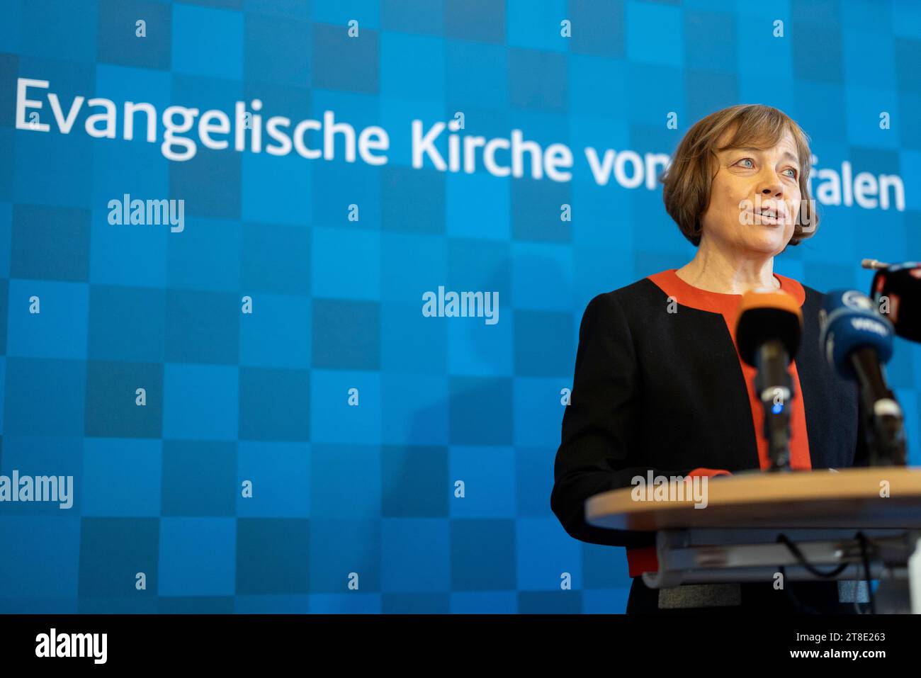 Bielefeld, Germany. 20th Nov, 2023. EKD Council Chairwoman Annette ...
