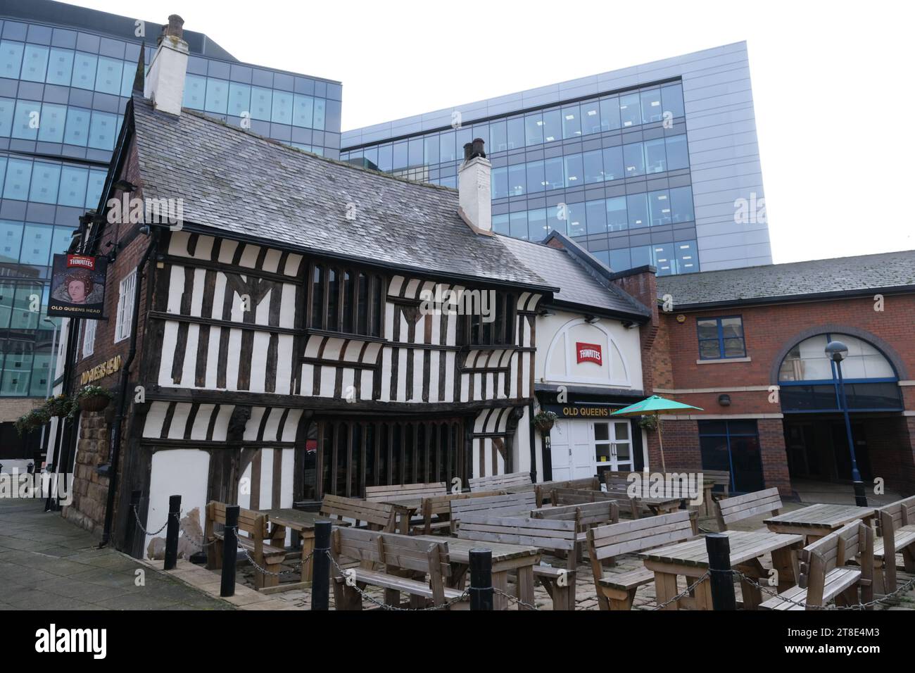 Old Queens Head in Sheffield 40 Pond Hill Sheffield built in 1475 ...