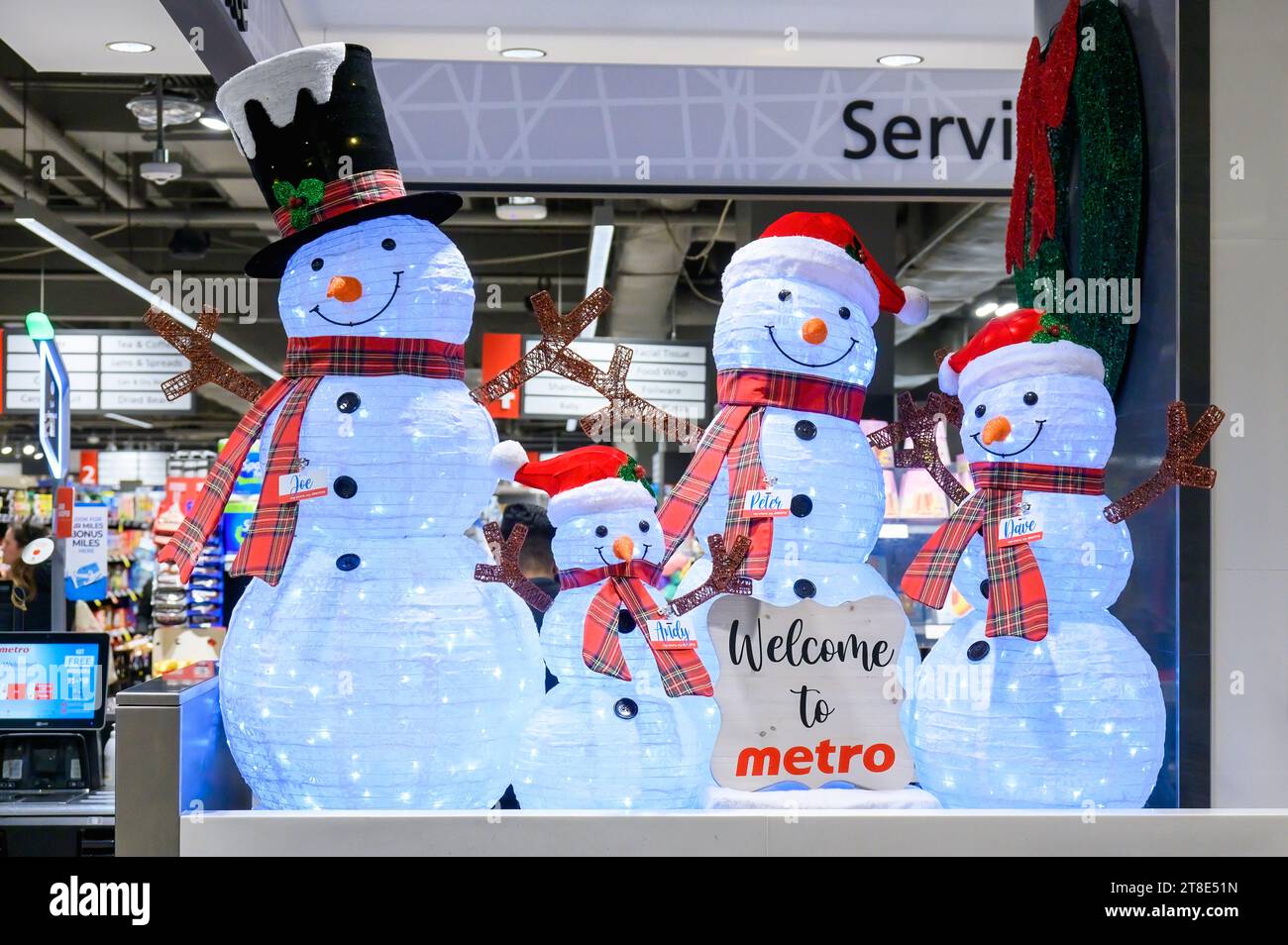 Metro grocery canada hi-res stock photography and images - Alamy