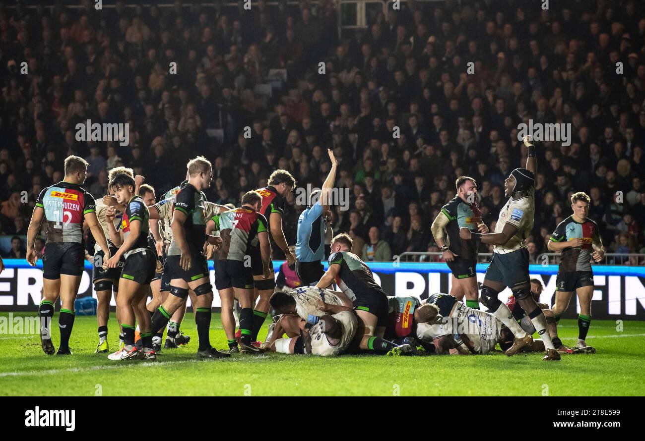 Maro Itoje of Saracens celebrates a try from team-mate Juan Martin ...