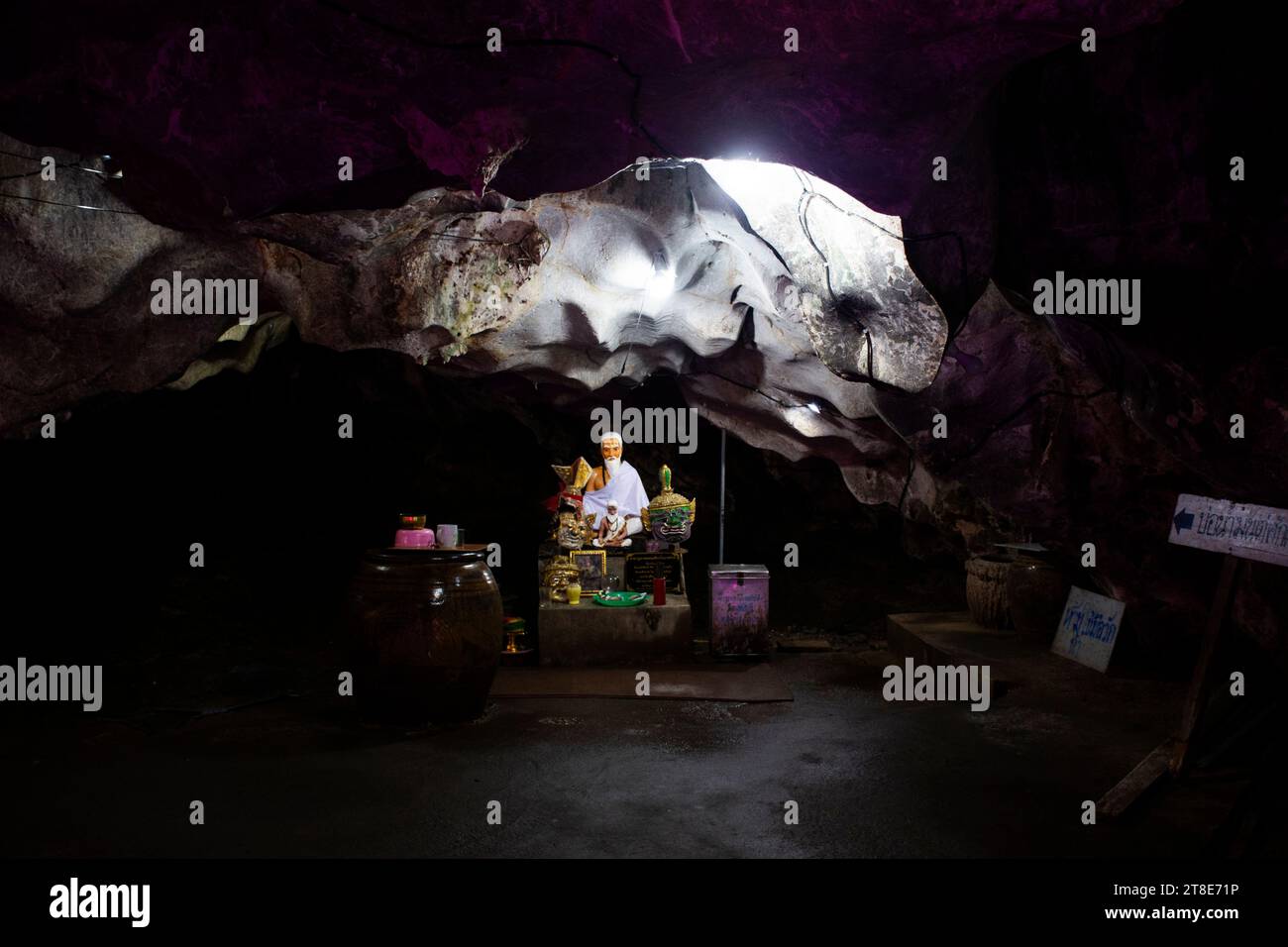 Ancient old hermit or antique eremite statues for thai people travelers ...