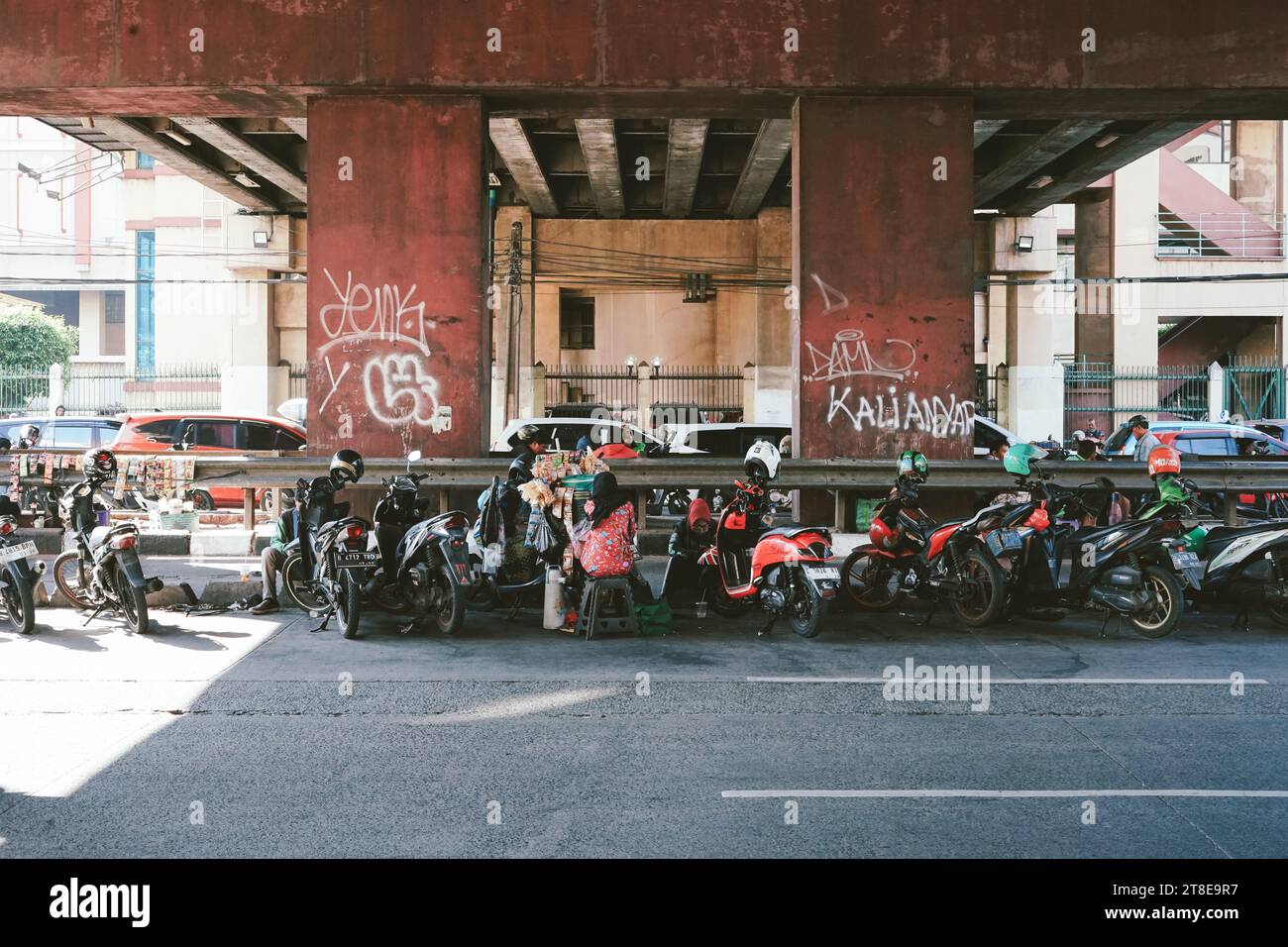 Motorcycle parking hi-res stock photography and images - Alamy