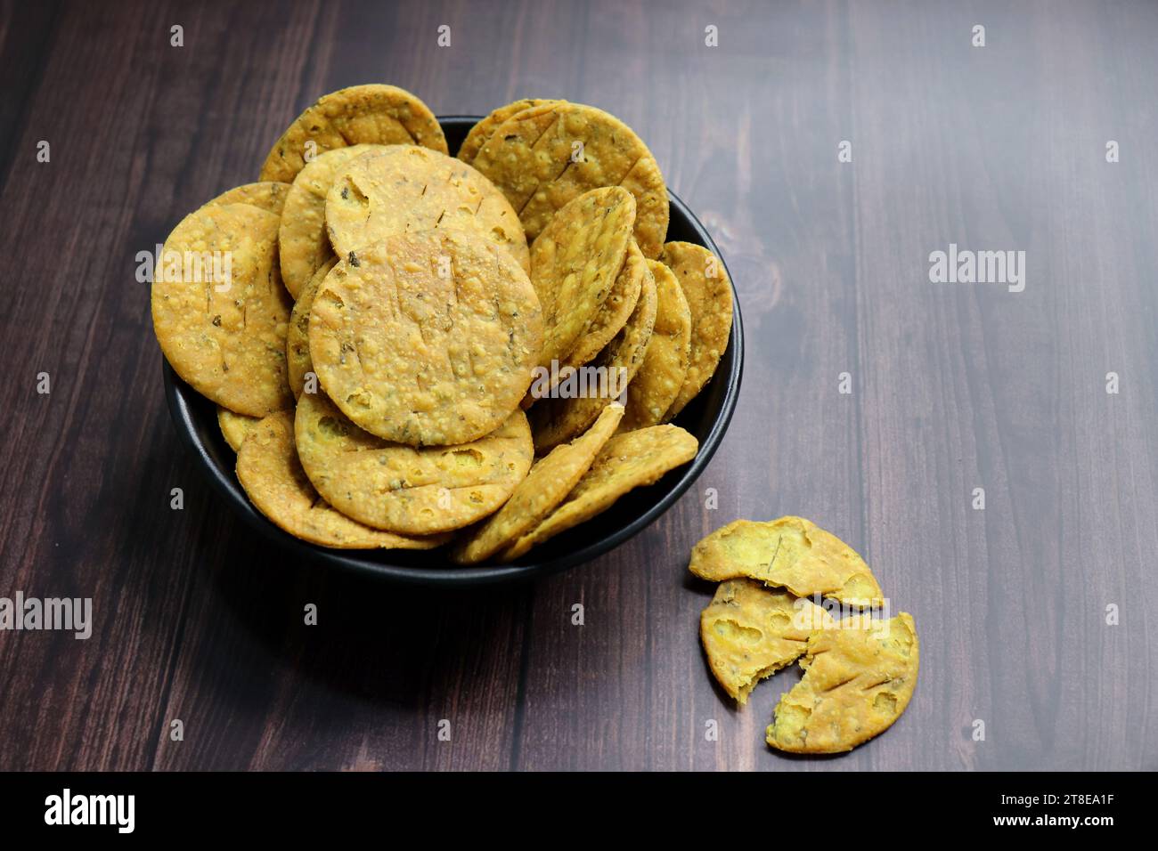 Crispy and crunchy methi mathri is a popular tea time snack in north ...