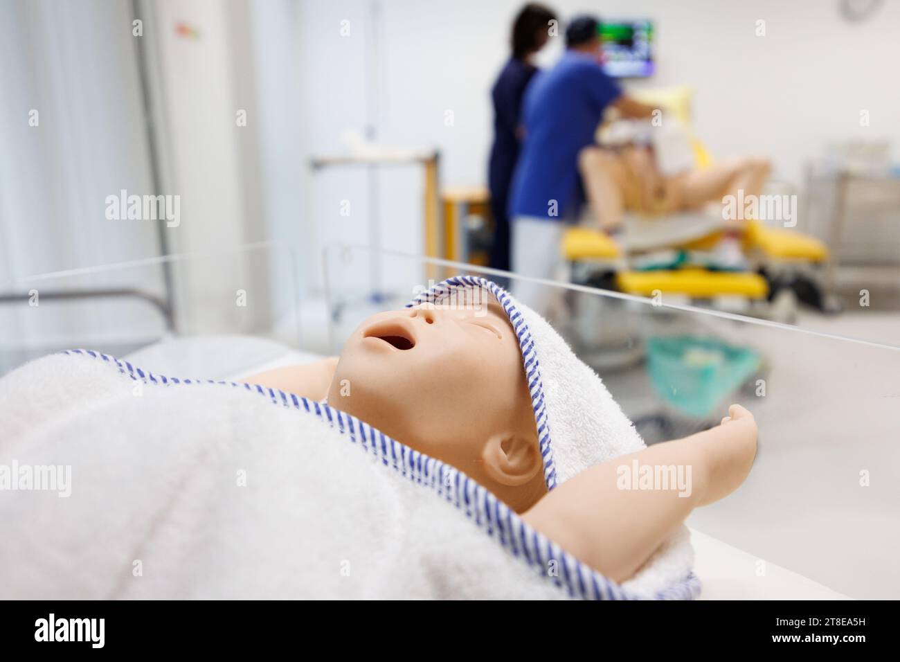 Simulation laboratory hi-res stock photography and images - Alamy