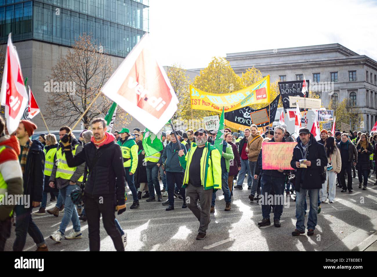 Munich, Germany. 20th Nov, 2023. Strike demonstration by Verdi, Police ...