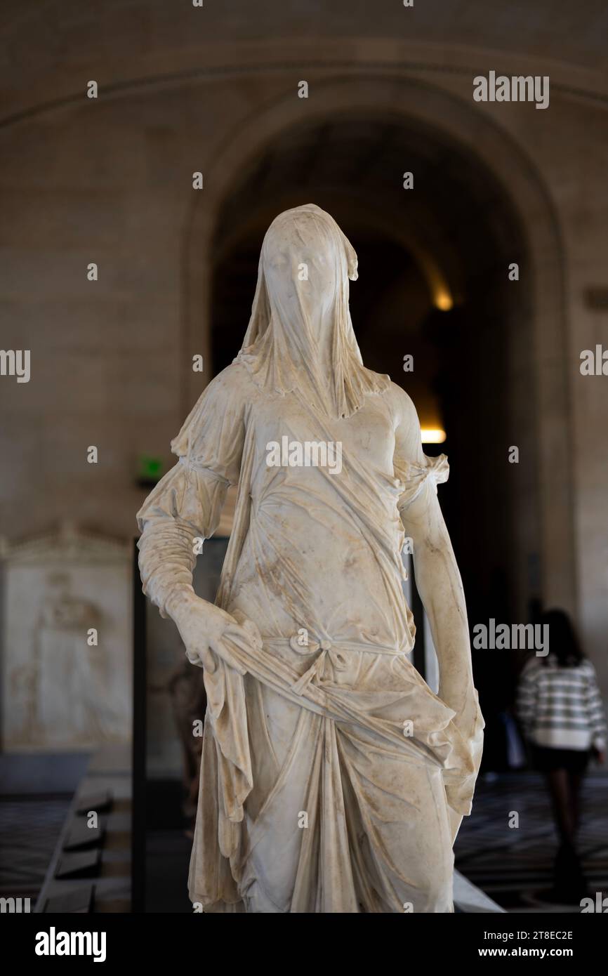 veiled woman statue at the louvre museum Stock Photo - Alamy