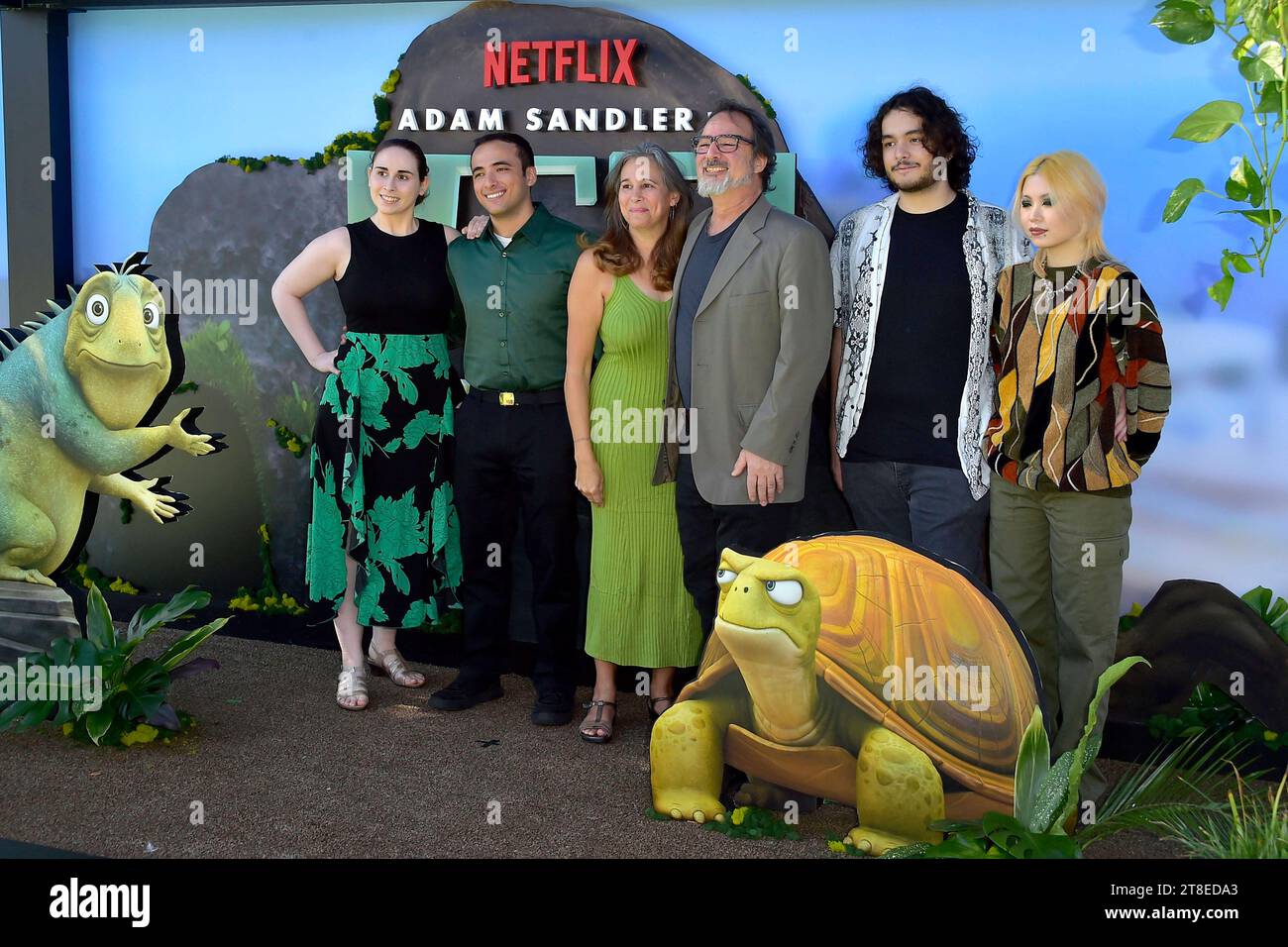 Robert Marianetti mit Familie bei der Premiere des Netflix ...