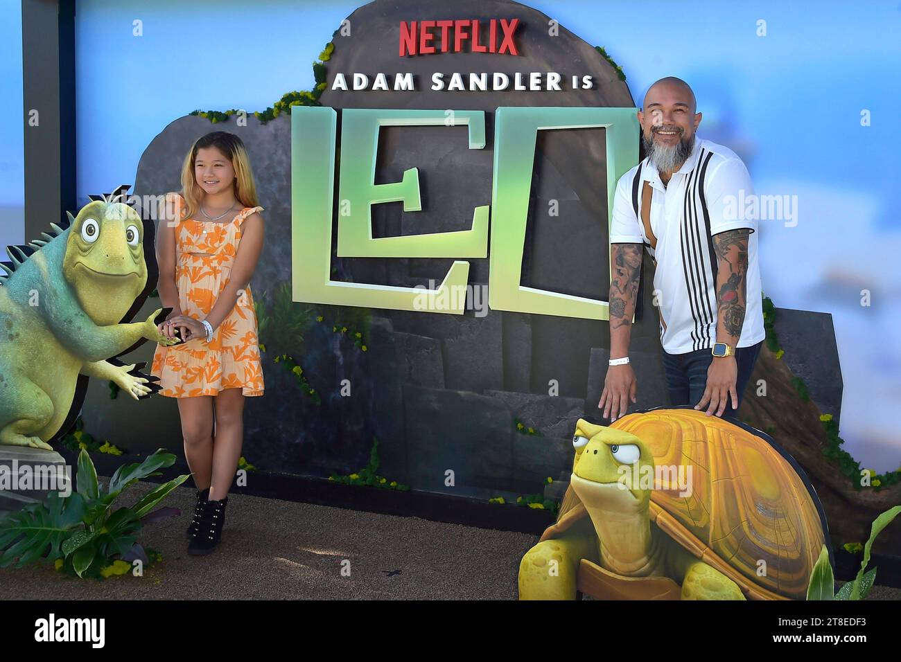 Mimi Maglinte mit Vater Derek Maglinte bei der Premiere des Netflix ...