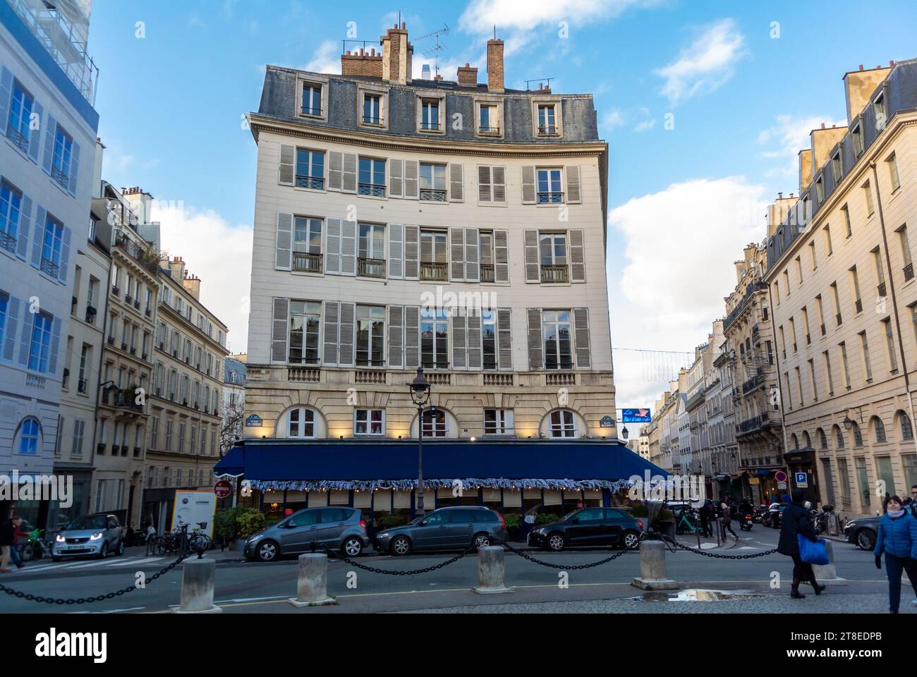Paris, France, Classic architecture at place de l'odeon in 6th ...