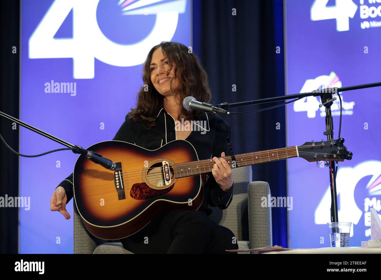 Susanna Hoffs 2018