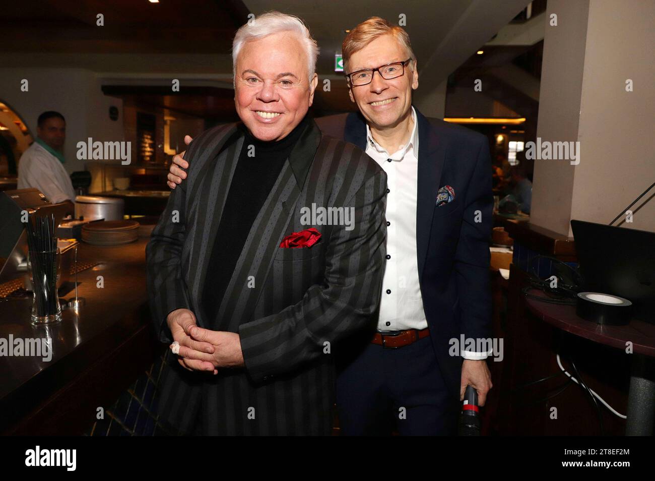 Taco Ockerse und Thorsten Laussch beim 7. Hamburger Hafen Talk im Blockbräu. Hamburg, 19.11.2023 ...